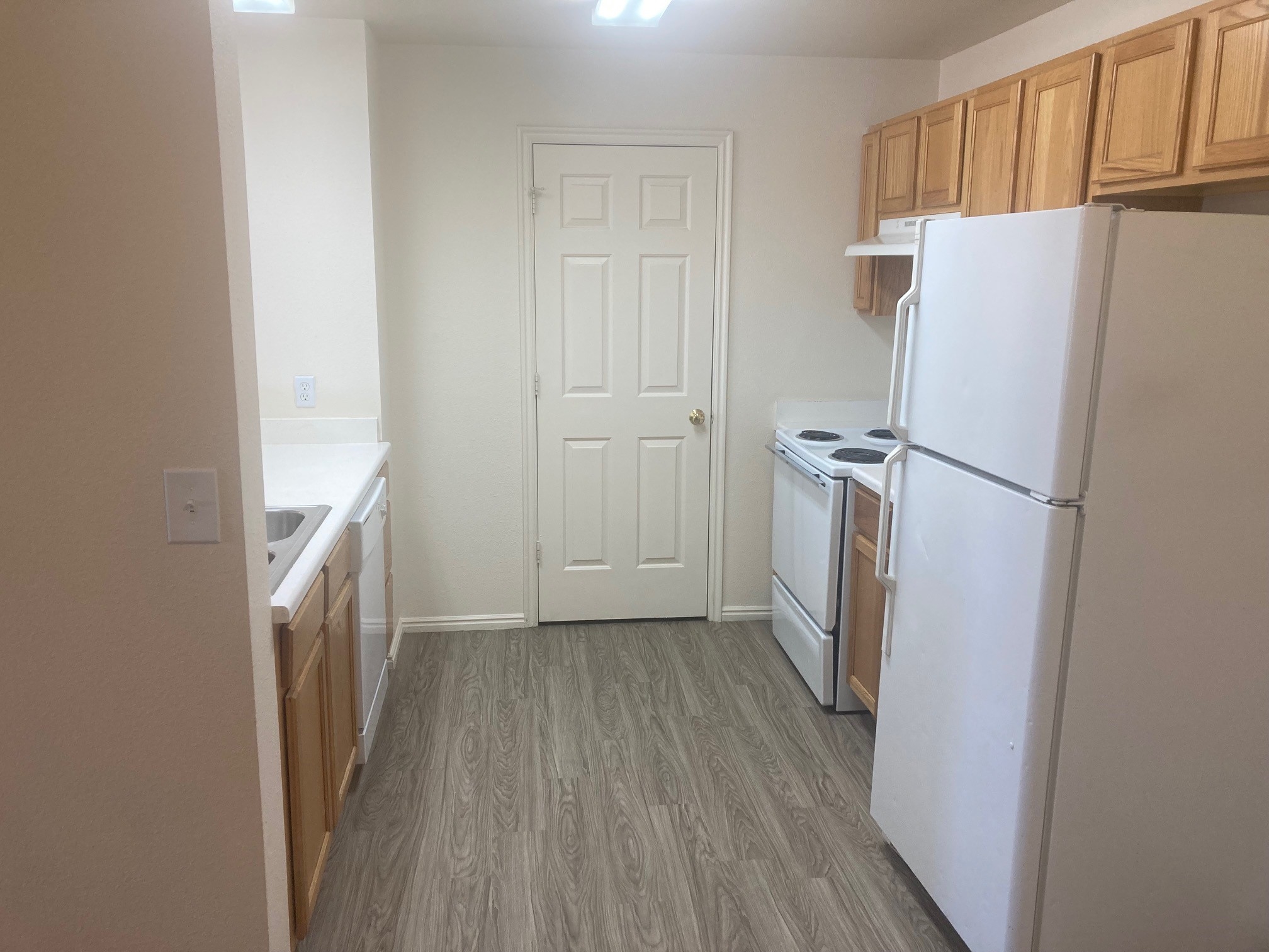 Peak Living | Apartment for rent at 368 N Diamond Fork Loop, Spanish ...